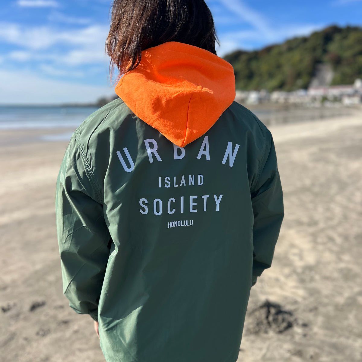 UIS LOGO COACH JACKET – URBAN ISLAND SOCIETY